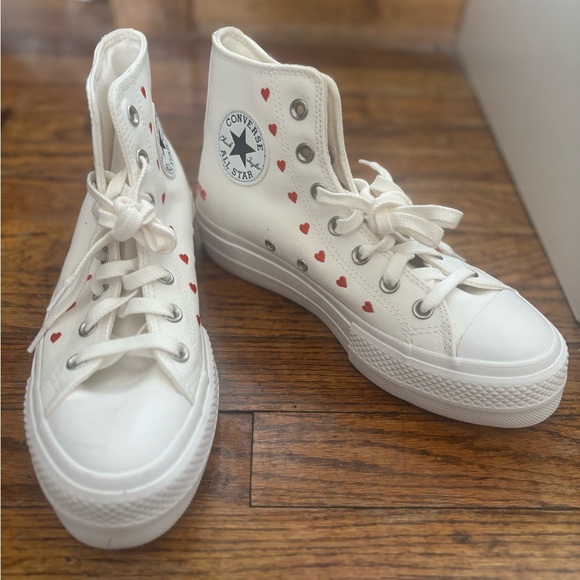 Converse | Shoes | Converse White Hightop Sneakers With Red Hearts ...